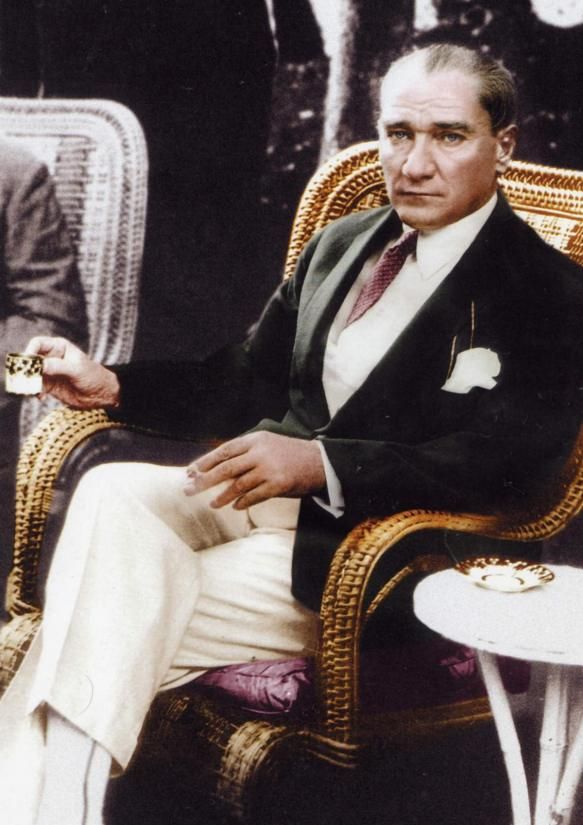 Ataturk Best- WallpaperUse