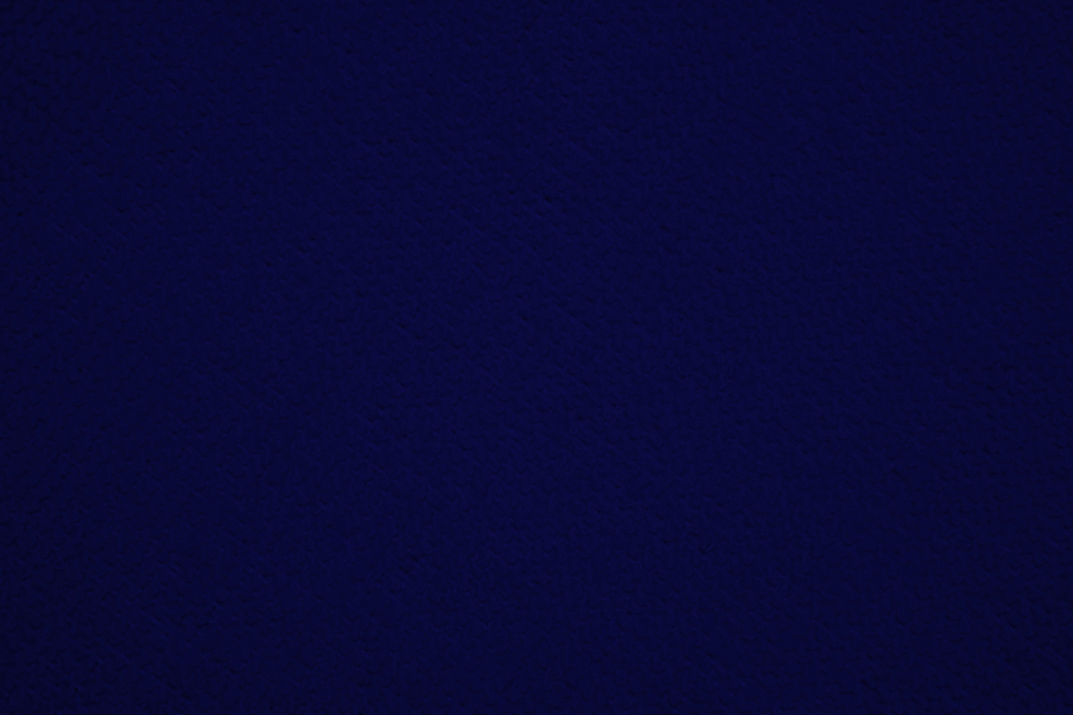 Is navy blue really a neutral? : r/coloranalysis