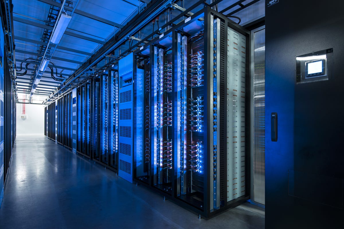 Inside Facebook's Lulea Data Center- WallpaperUse