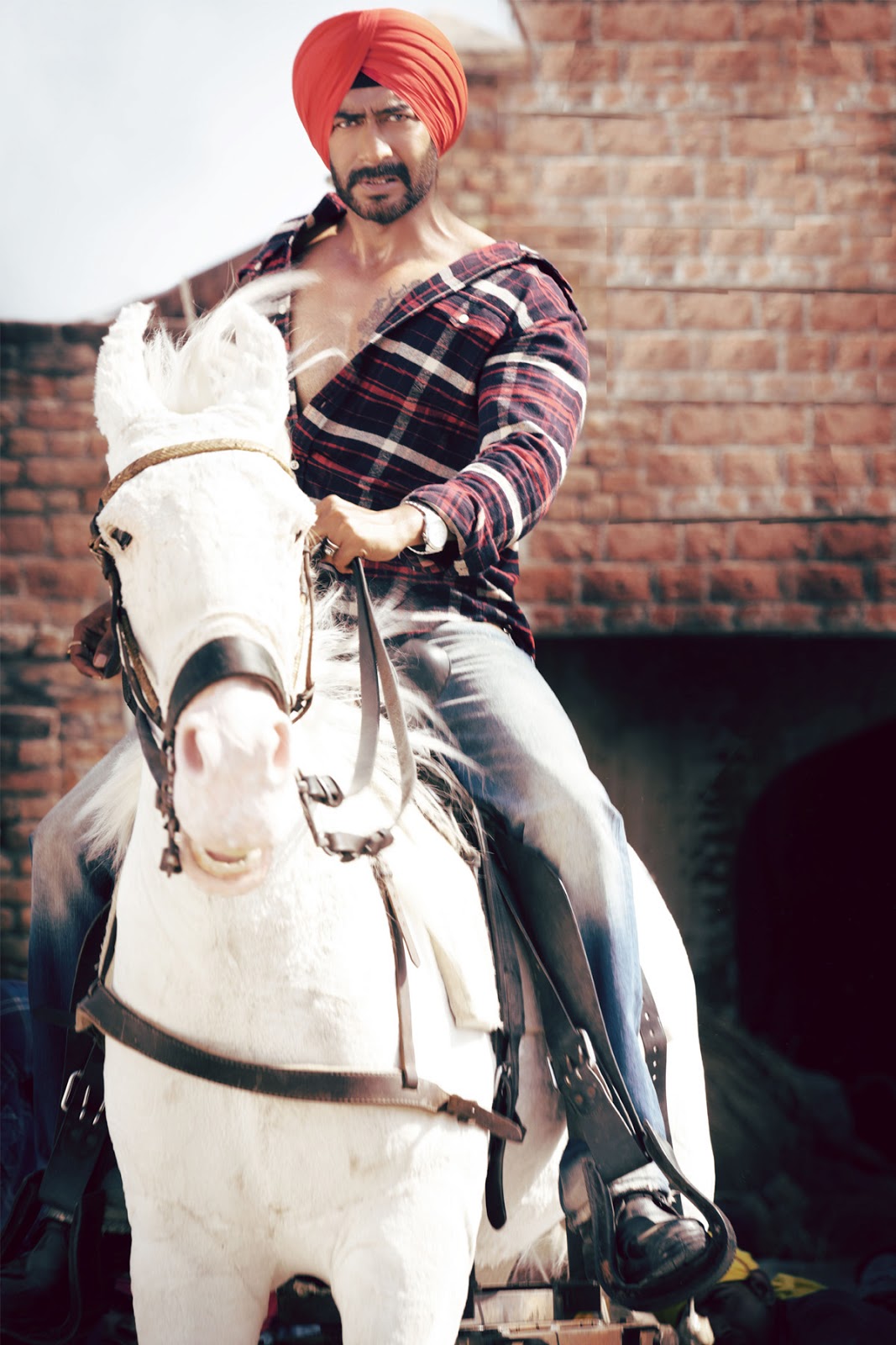 Son Of Sardar Ajay Devgan Ki Hd- WallpaperUse