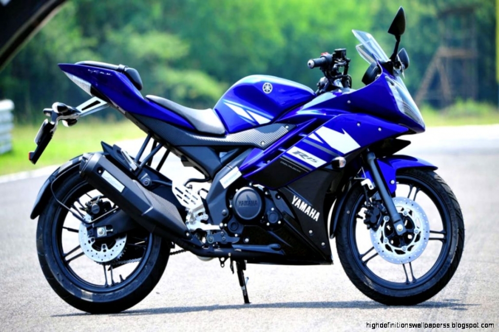 R15 Bike Wallpaper - Yamaha Sport Bike R15- WallpaperUse