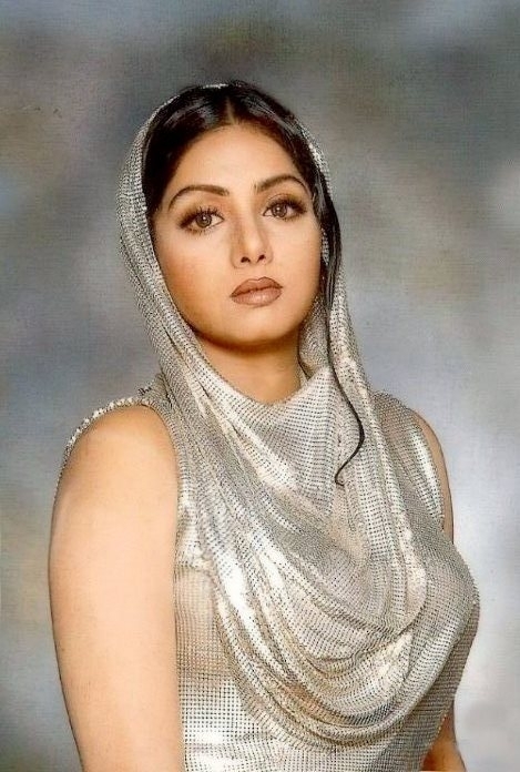 Saundrya Or Sridevi - Shri Devi- WallpaperUse