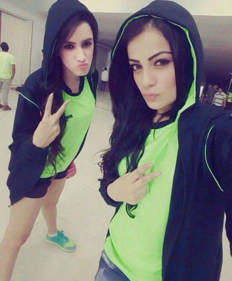 ishani ranveer hd wallpaper download,clothing,cool,hoodie,outerwear ...