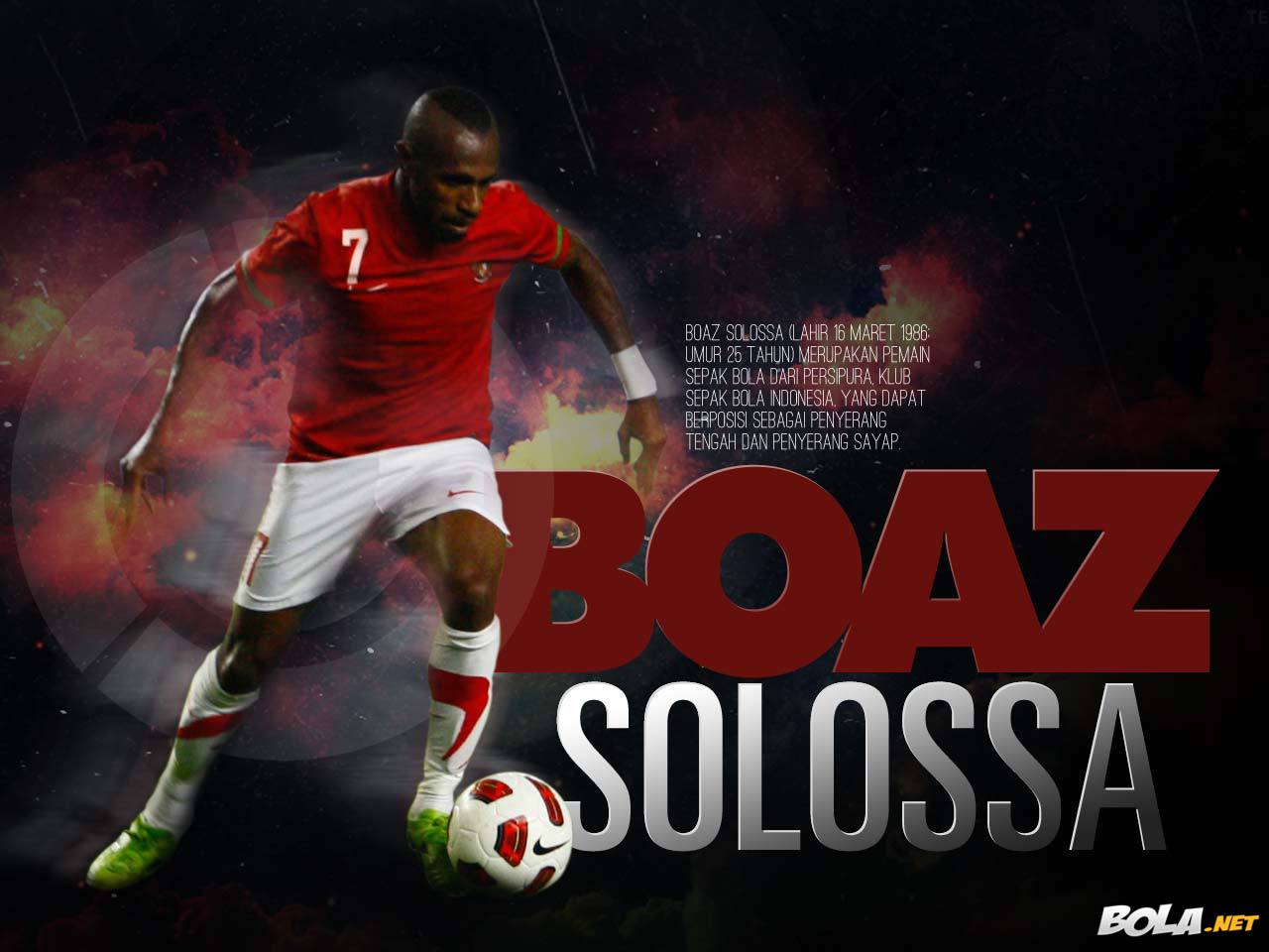 Download Wallpaper Boaz Solossa Bolanet - Kick Up A Soccer Ball ...