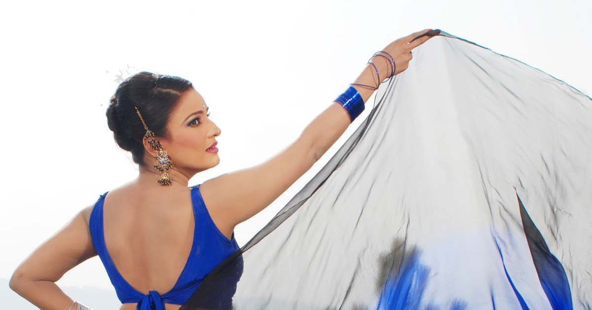 sidra wallpaper,blue,shoulder,photo shoot,electric blue,long hair ...