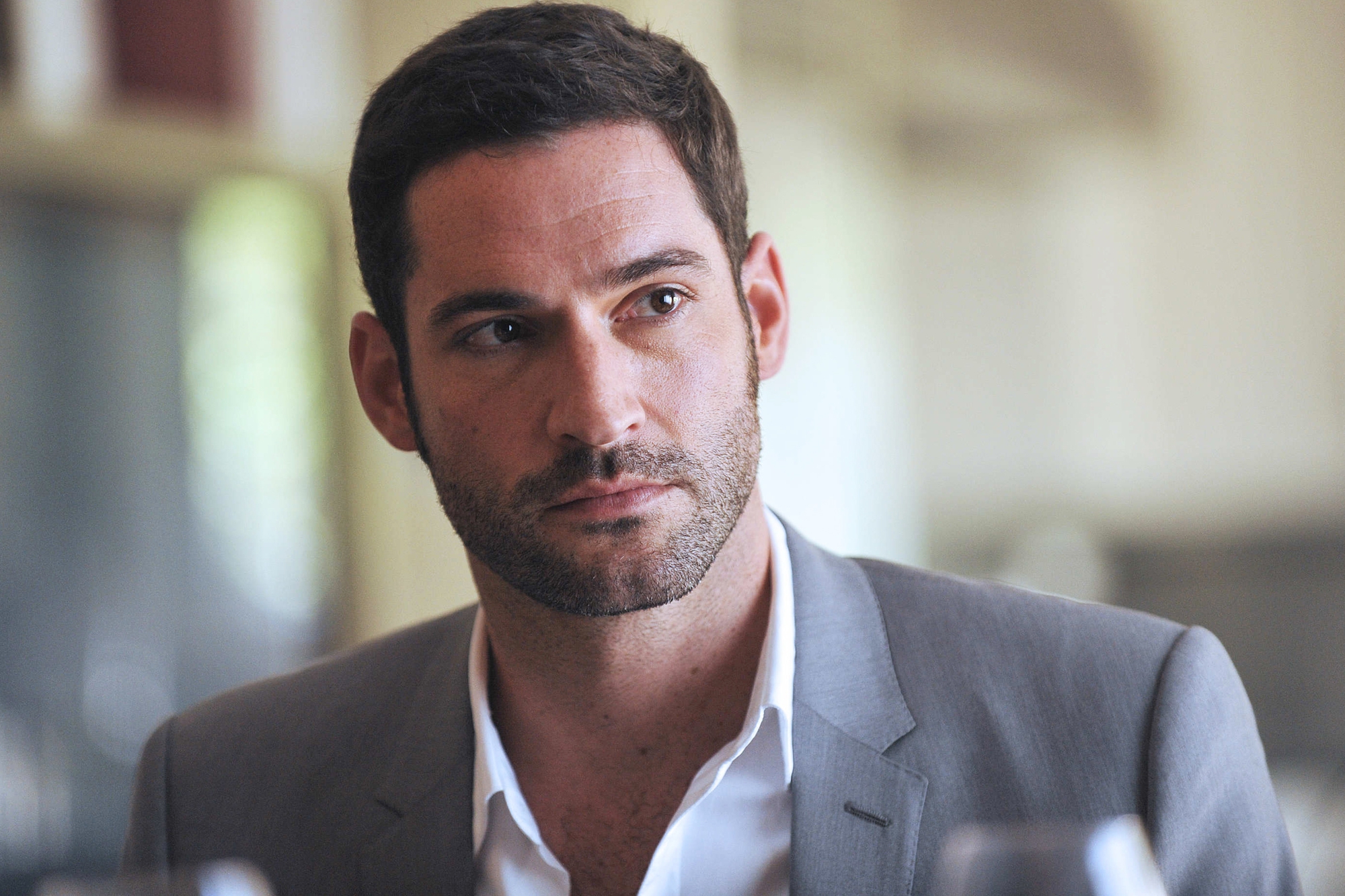 Tom Ellis Lucifer Haircut- WallpaperUse