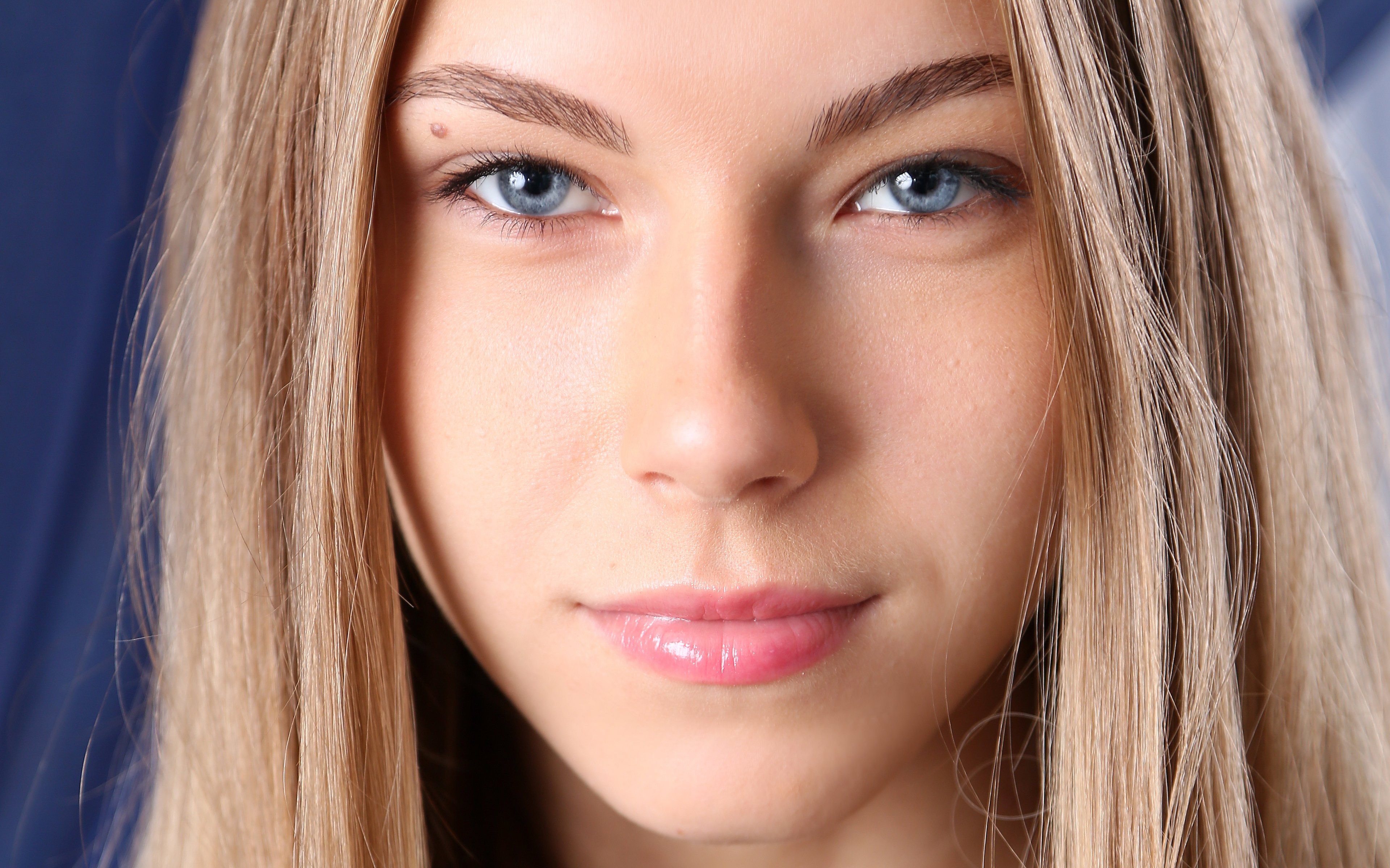 krystal wallpaper,face,hair,eyebrow,blond,lip (#189522) - WallpaperUse