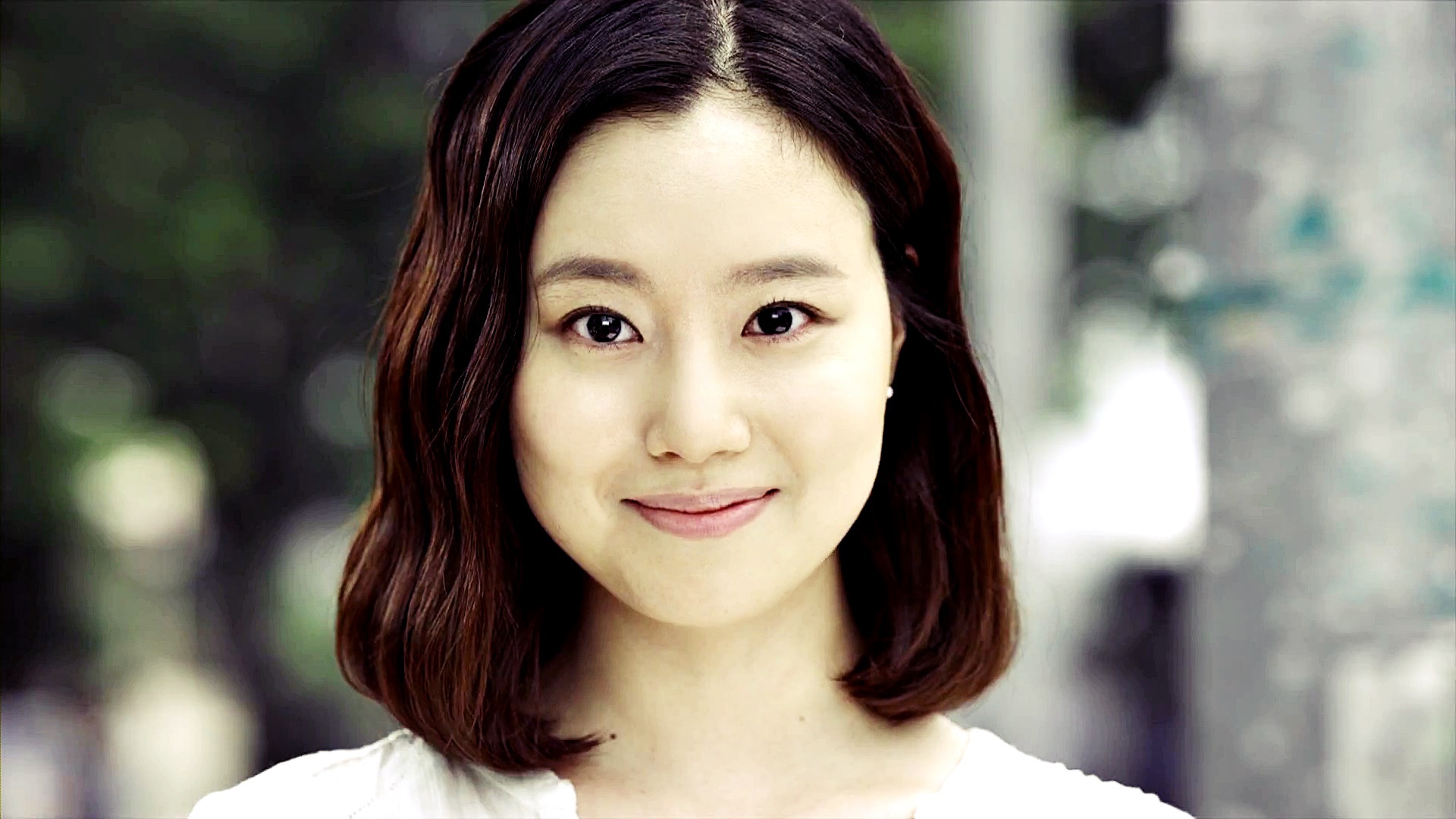 Han Hyo Joo - Moon Chae Won- WallpaperUse