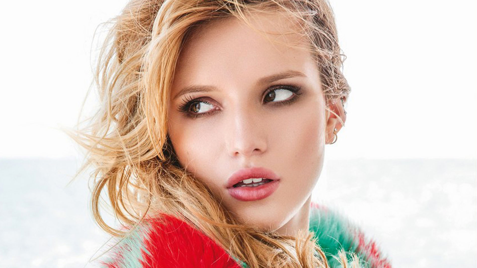 Bella Thorne Wallpaper Hair Face Blond Lip Eyebrow 203745 Wallpaperuse