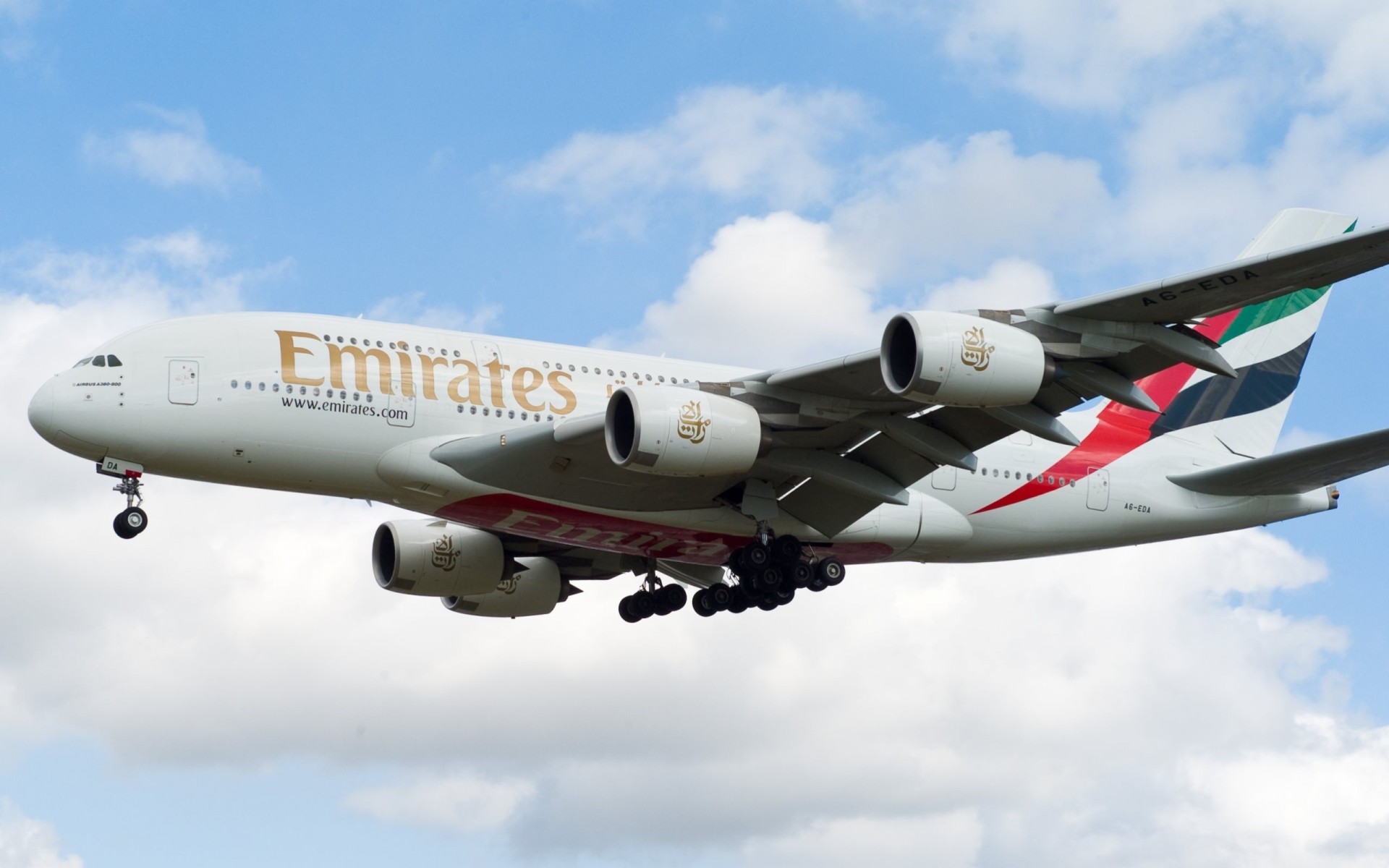 emirates wallpaper hd,airline,air travel,aviation,airliner,airplane ...