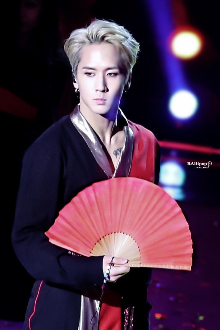 ravi love wallpaper,ventilador de mano,belleza,rosado,peinado,moda ...