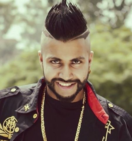 Sukhe Singer- WallpaperUse