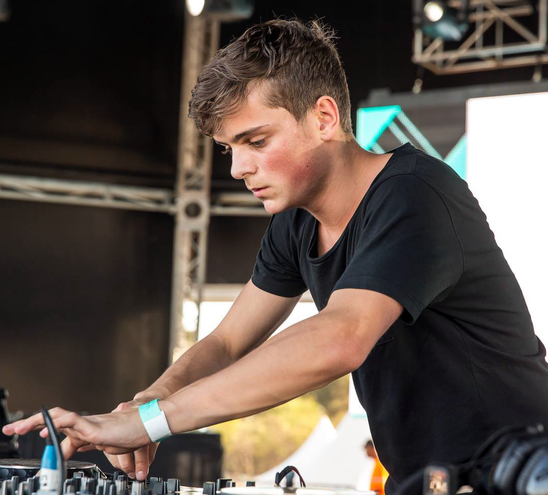 Martin Garrix Hd Photos - Disc Jockey- WallpaperUse