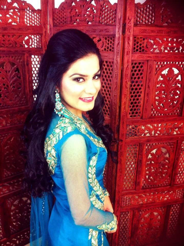 Punjabi Singer Kaur B- WallpaperUse