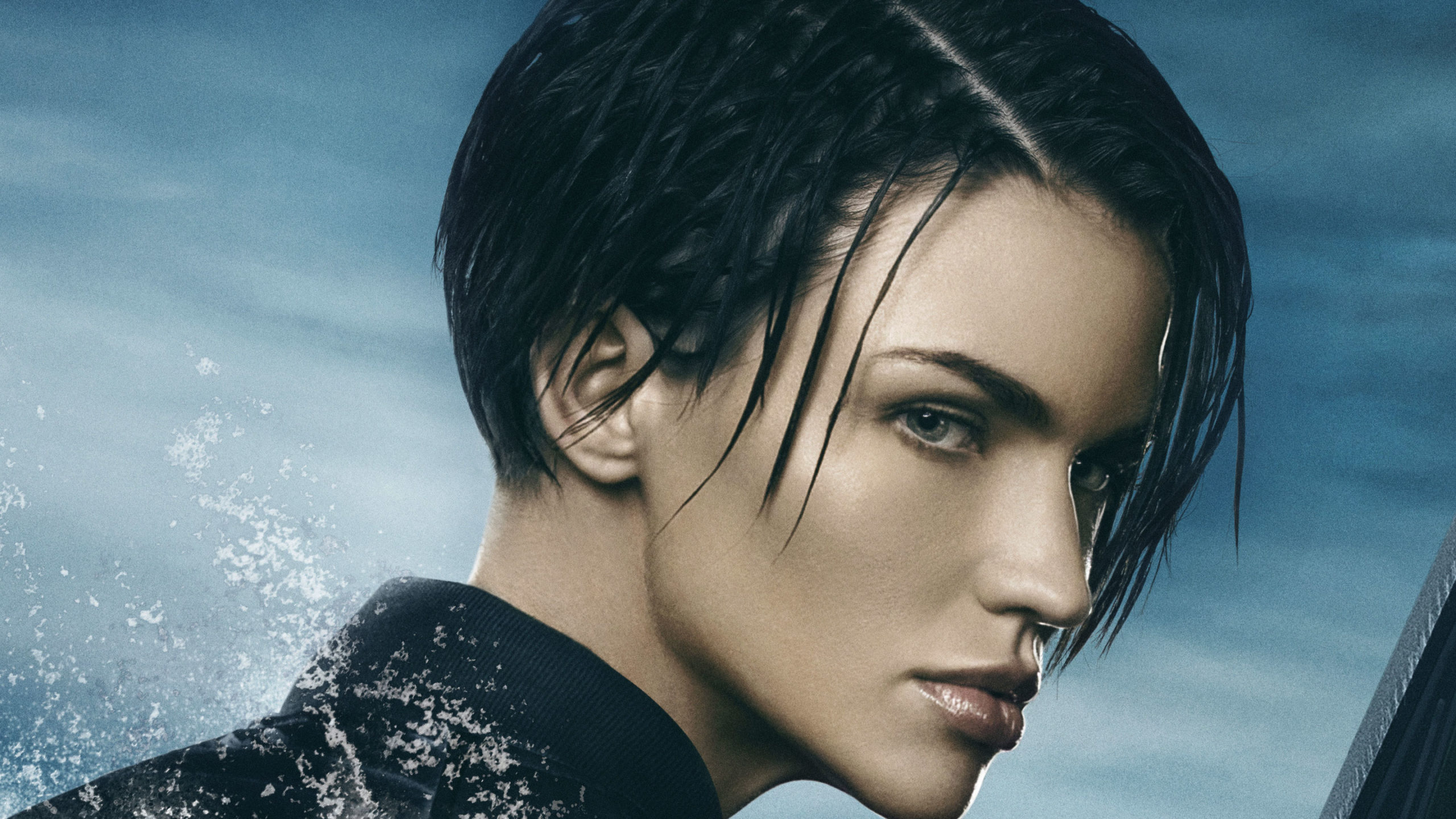 Ruby Rose The Meg- WallpaperUse