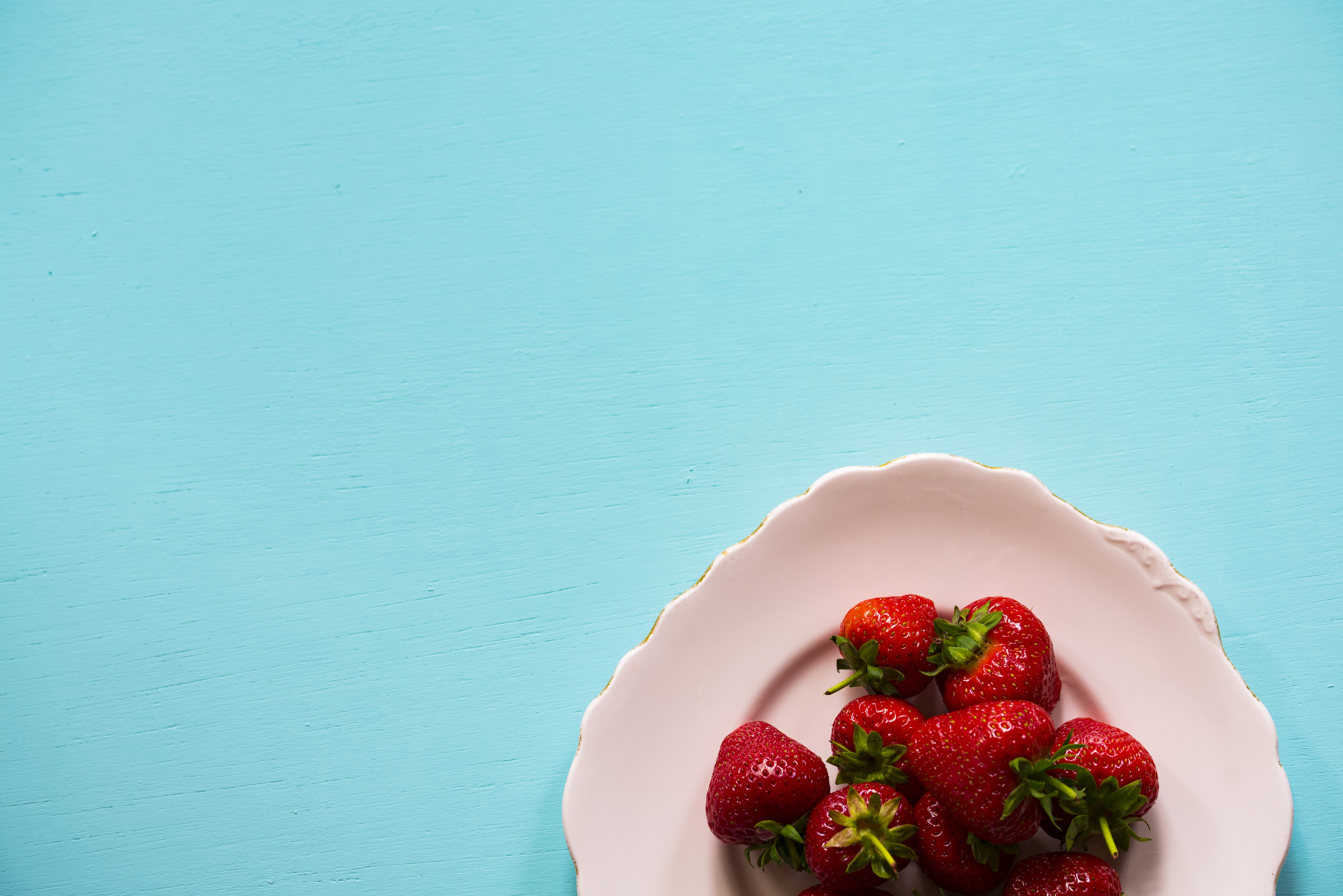eat healthy wallpaper,strawberry,strawberries,food,red,sweetness ...