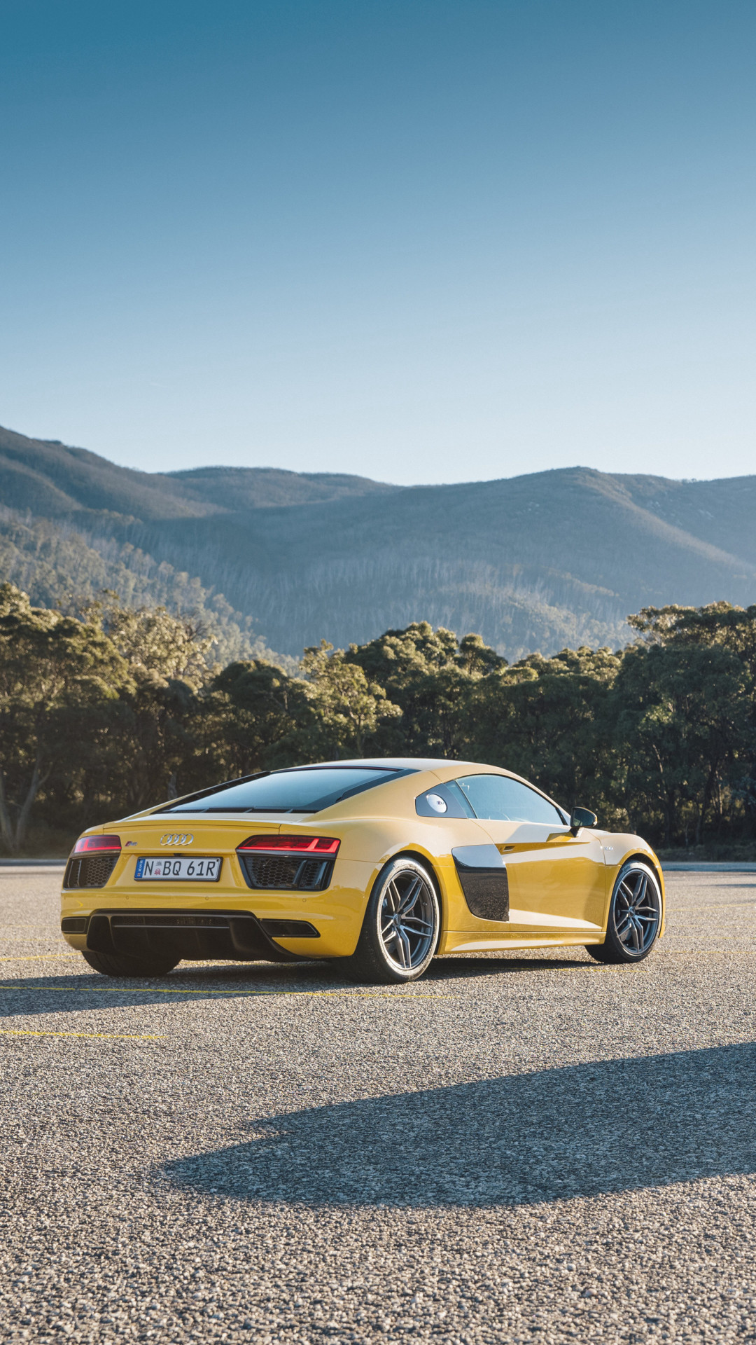 Check Wallpaper Abyss Data Id 9709 Data Src Vertical - Audi R8 Yellow ...