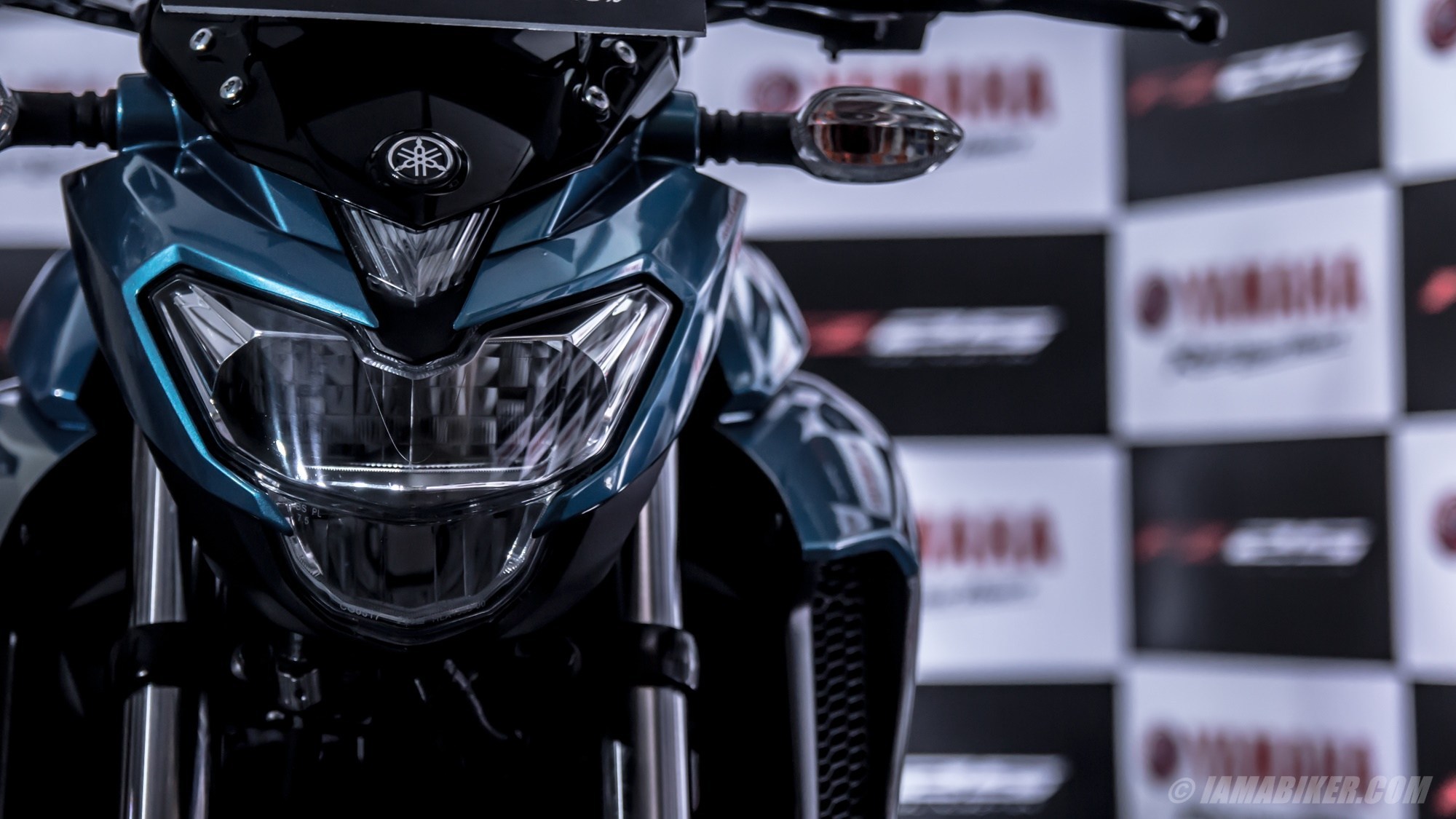 Yamaha Fz V3 Hd- WallpaperUse