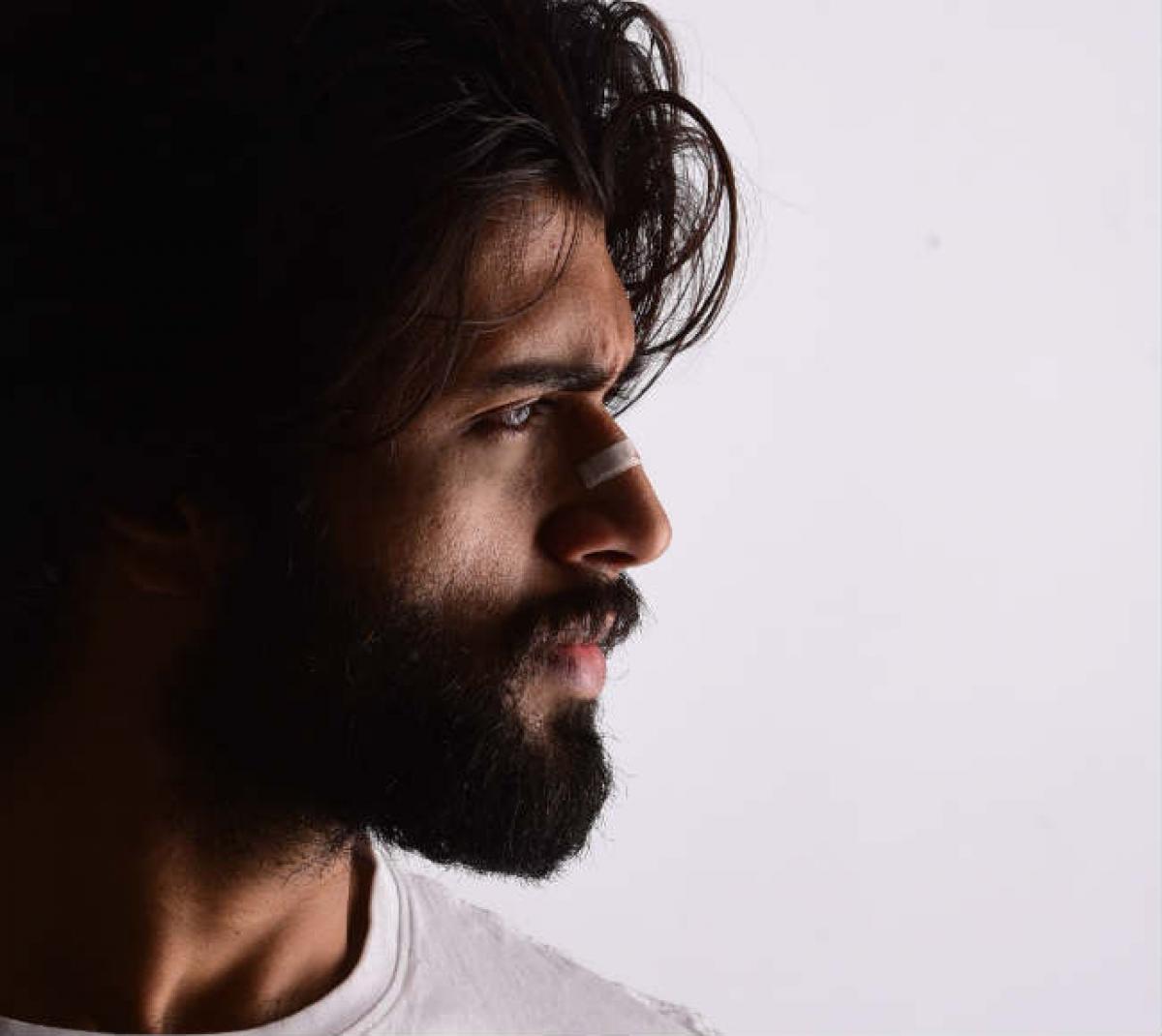 Arjunreddyfirstlook - Arjun Reddy Vijay Devarakonda Hd- WallpaperUse