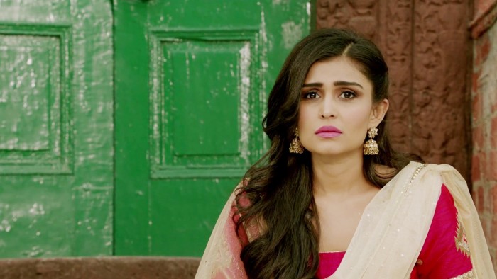 Simran Hundal- WallpaperUse