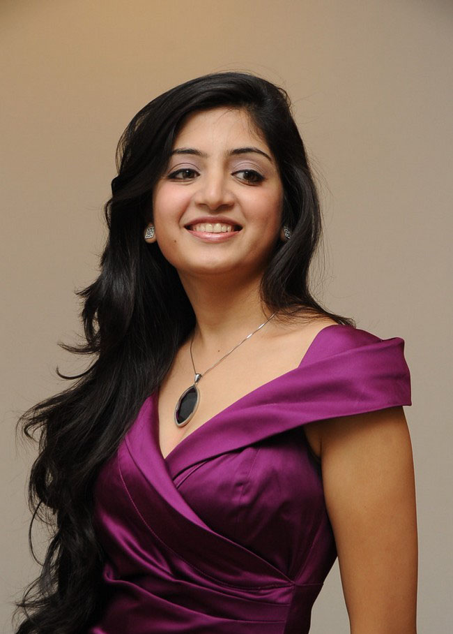 poonam wallpaper,hair,shoulder,hairstyle,photo shoot,smile (#318290 ...