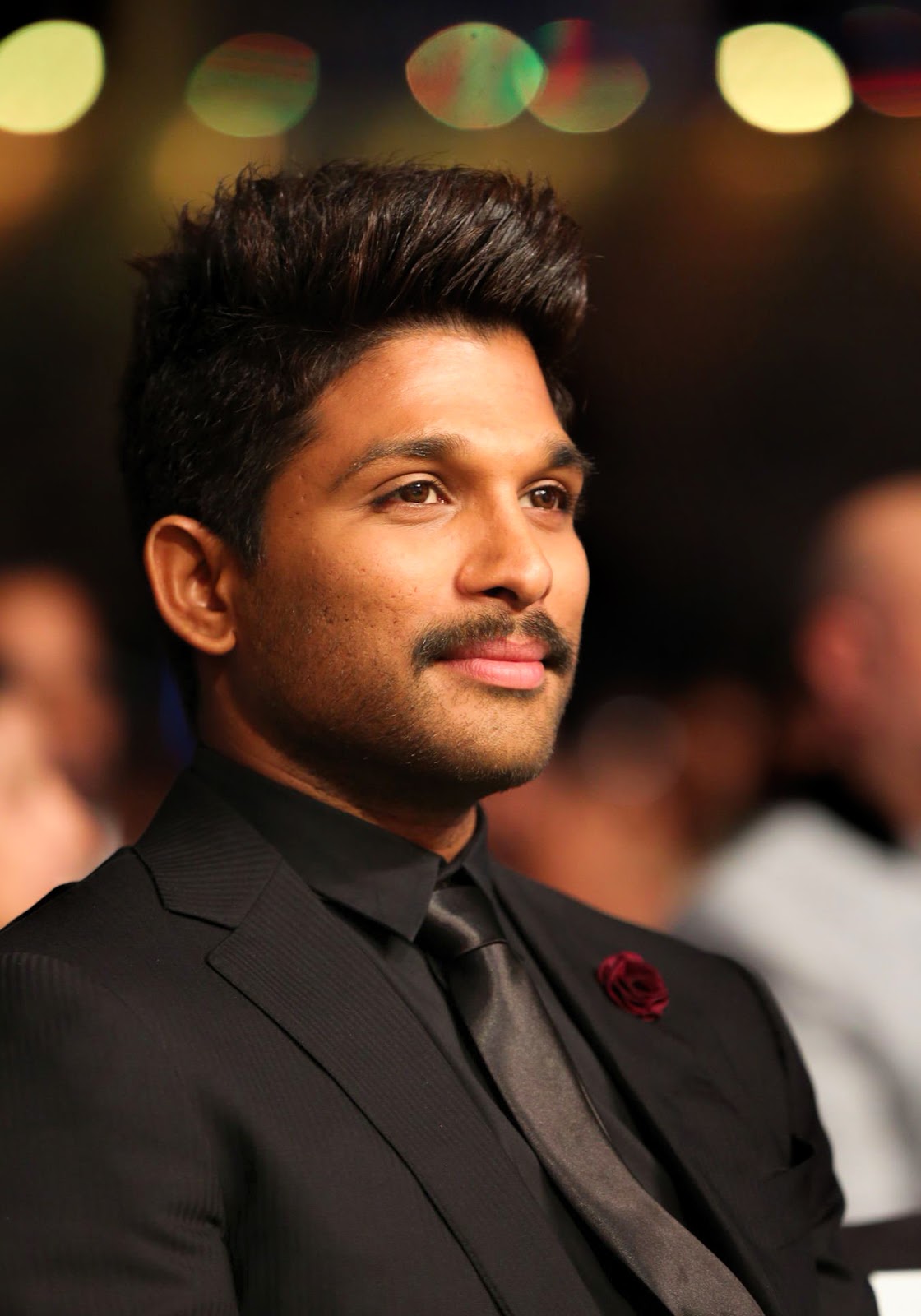 descargar allu arjun wallpaper,frente,traje,evento,ropa formal,sonrisa ...