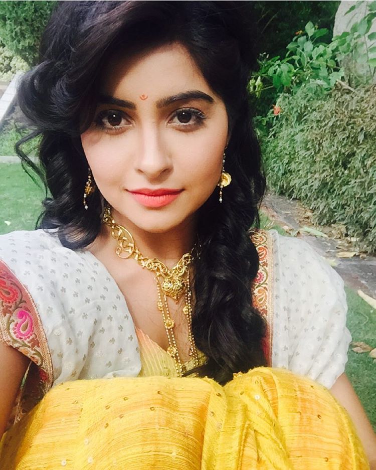 Zee Tv Actress Wallpapers