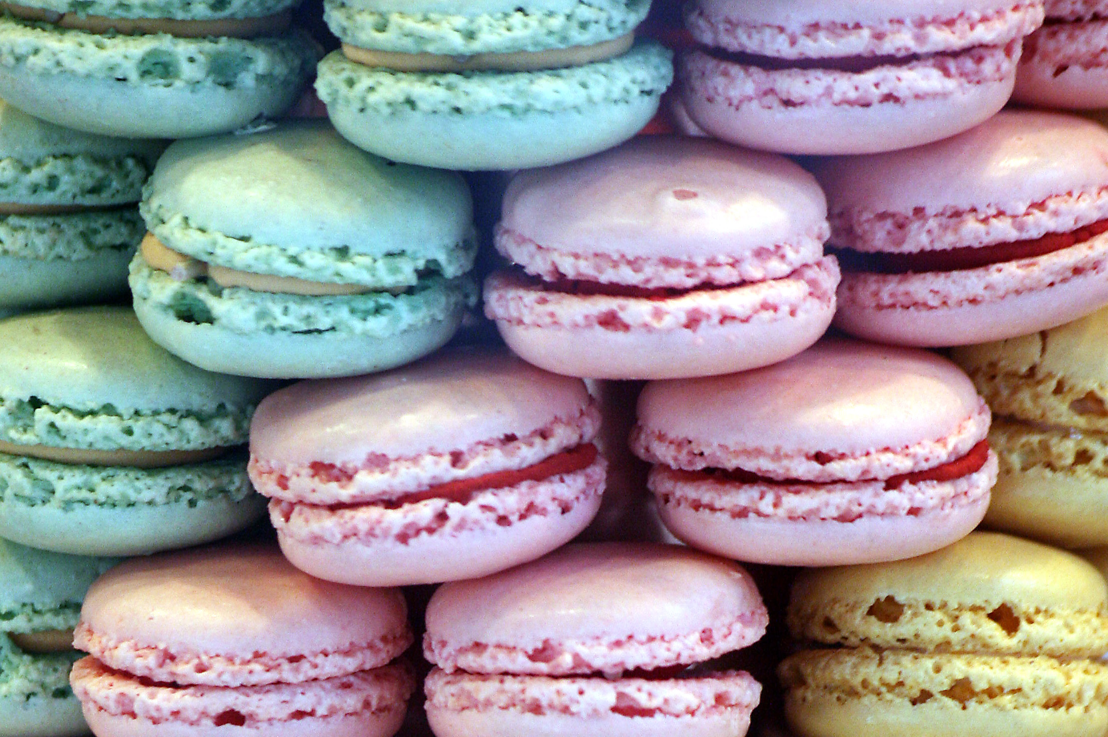 cute macaron wallpaper,macaroon,food,sweetness,dessert,cuisine (#351107 ...