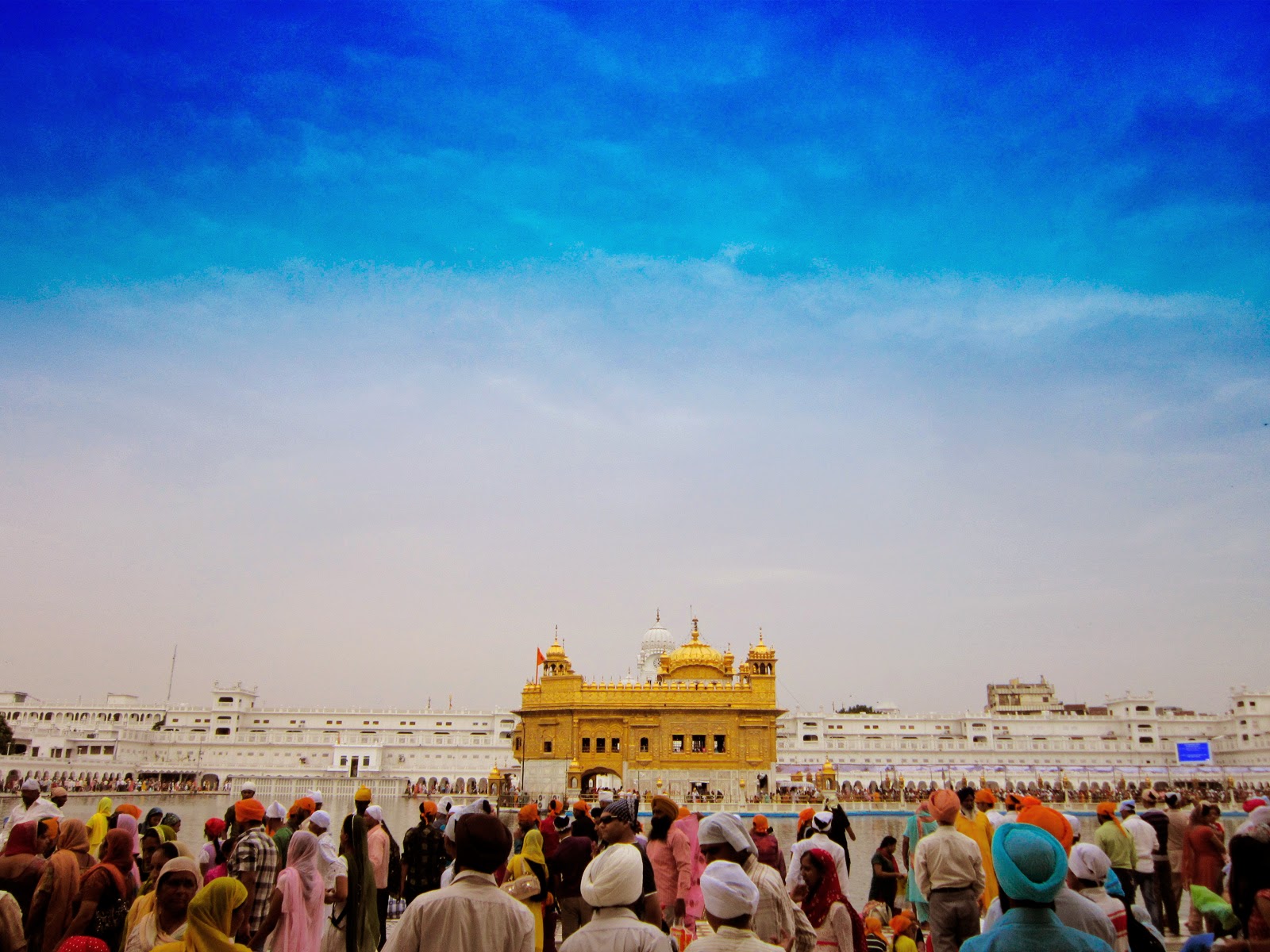 hd wallpapers golden,crowd,people,sky,cloud,tourism (#357890 ...