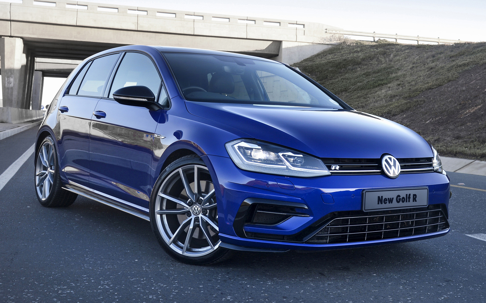 2018 Golf R Lapiz Blue- WallpaperUse