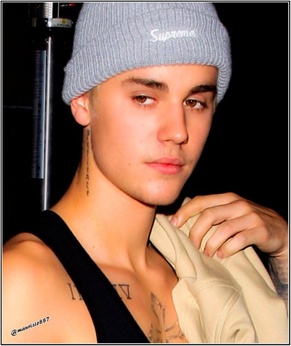 Justin Bieber With Beanie- WallpaperUse