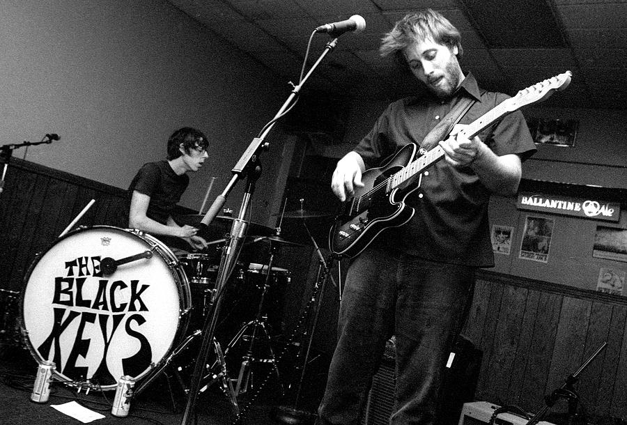 the black keys wallpaper,musician,music,musical instrument,string ...
