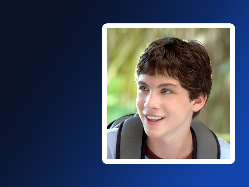 Logan Lerman Wallpaper - Roy From The Book Hoot- WallpaperUse