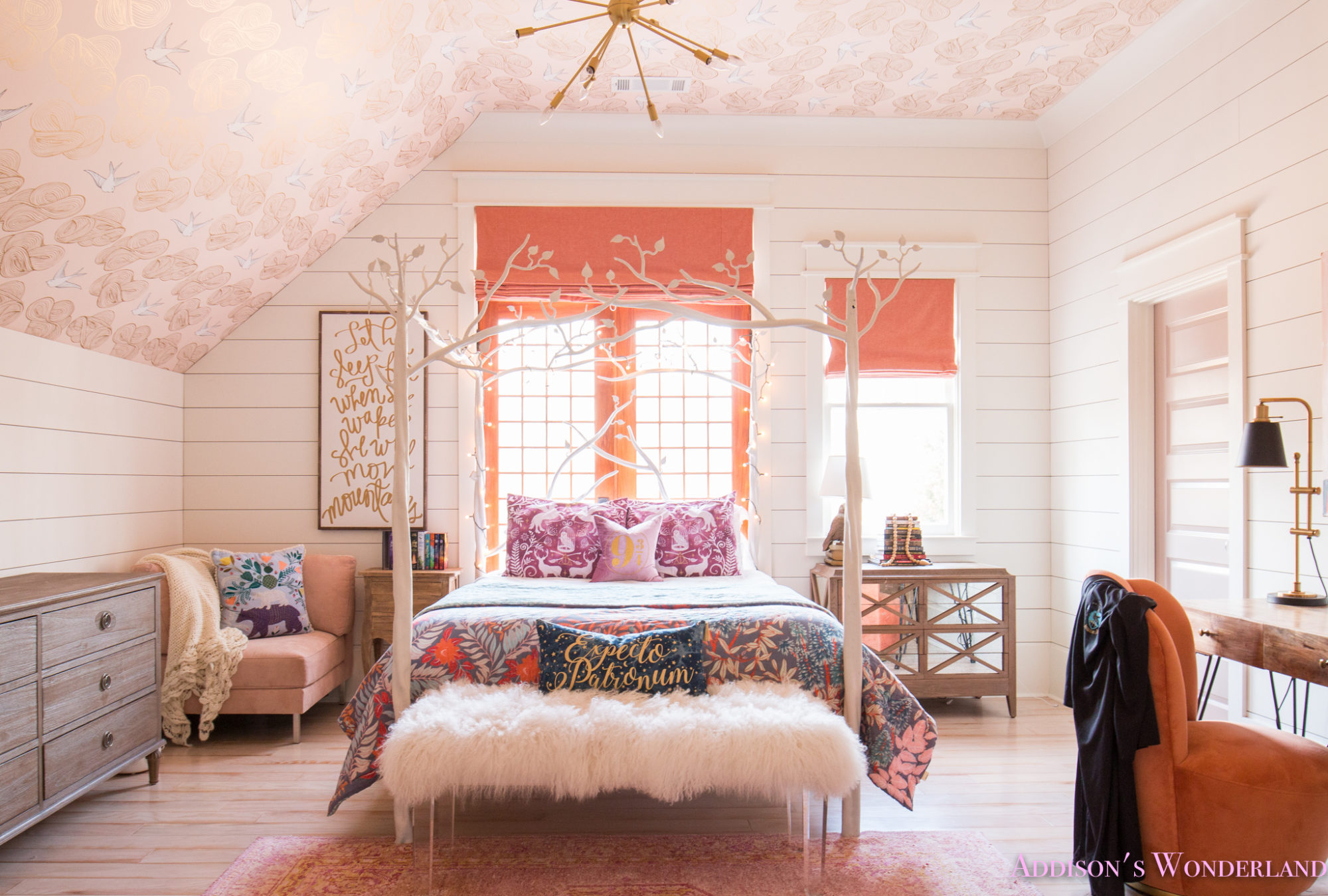 Quirky Whimsical Bedroom- WallpaperUse