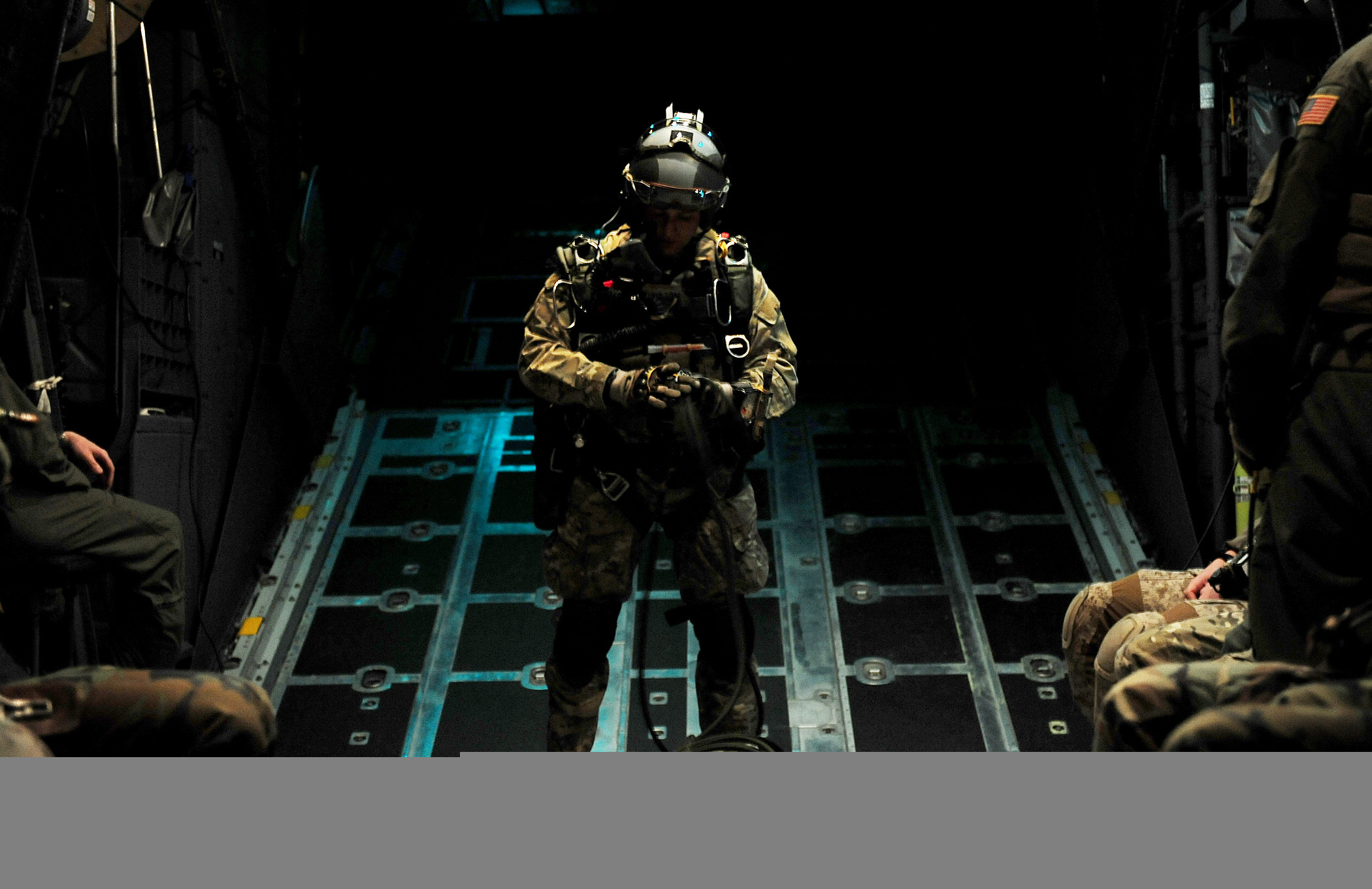 delta force wallpaper,action adventure game,soldier,games,design,pc ...