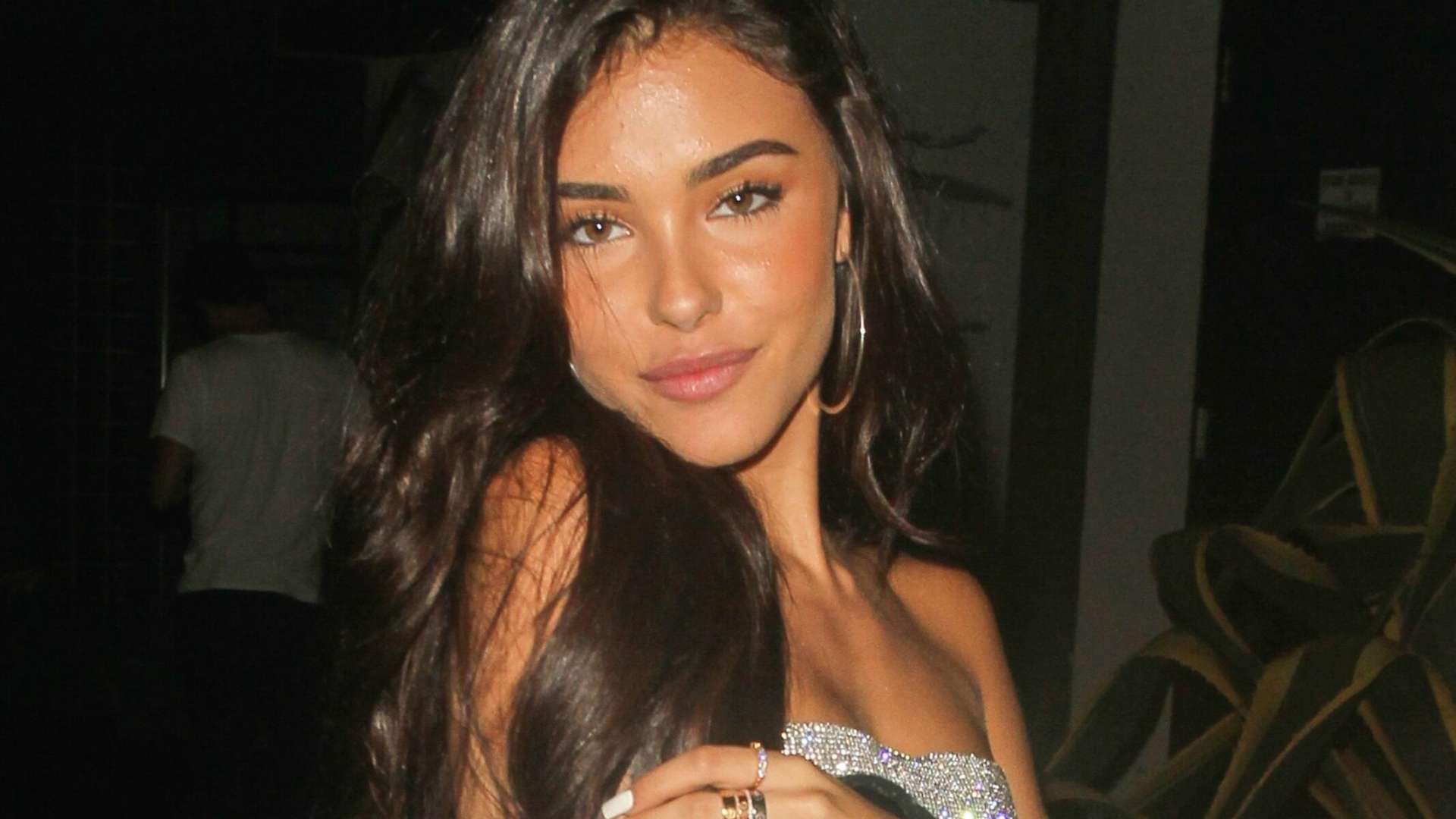 Madison Beer Wallpaper- WallpaperUse