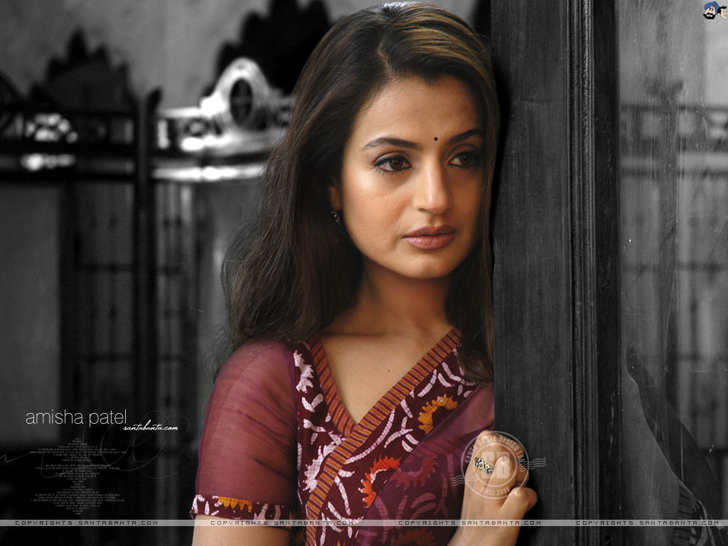 Amisha Patel Wallpaper , Amisha Patel Photos , Amisha - Amisha Patel ...