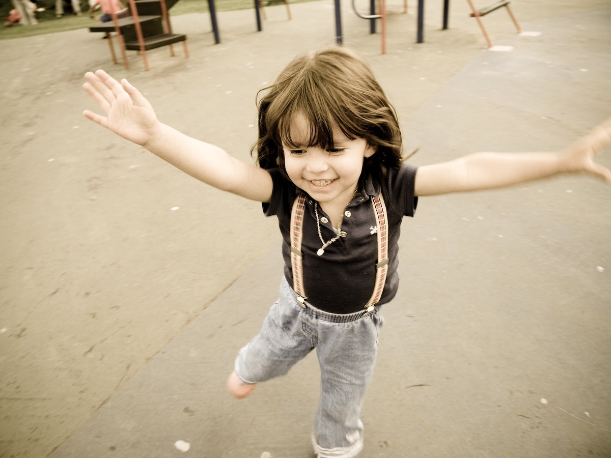 daru botal wallpaper,child,fun,snapshot,play,smile (#518701) - WallpaperUse