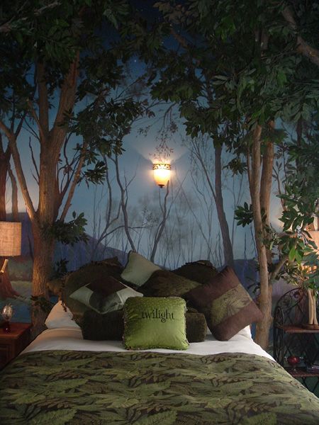 Forest Themed Room- WallpaperUse