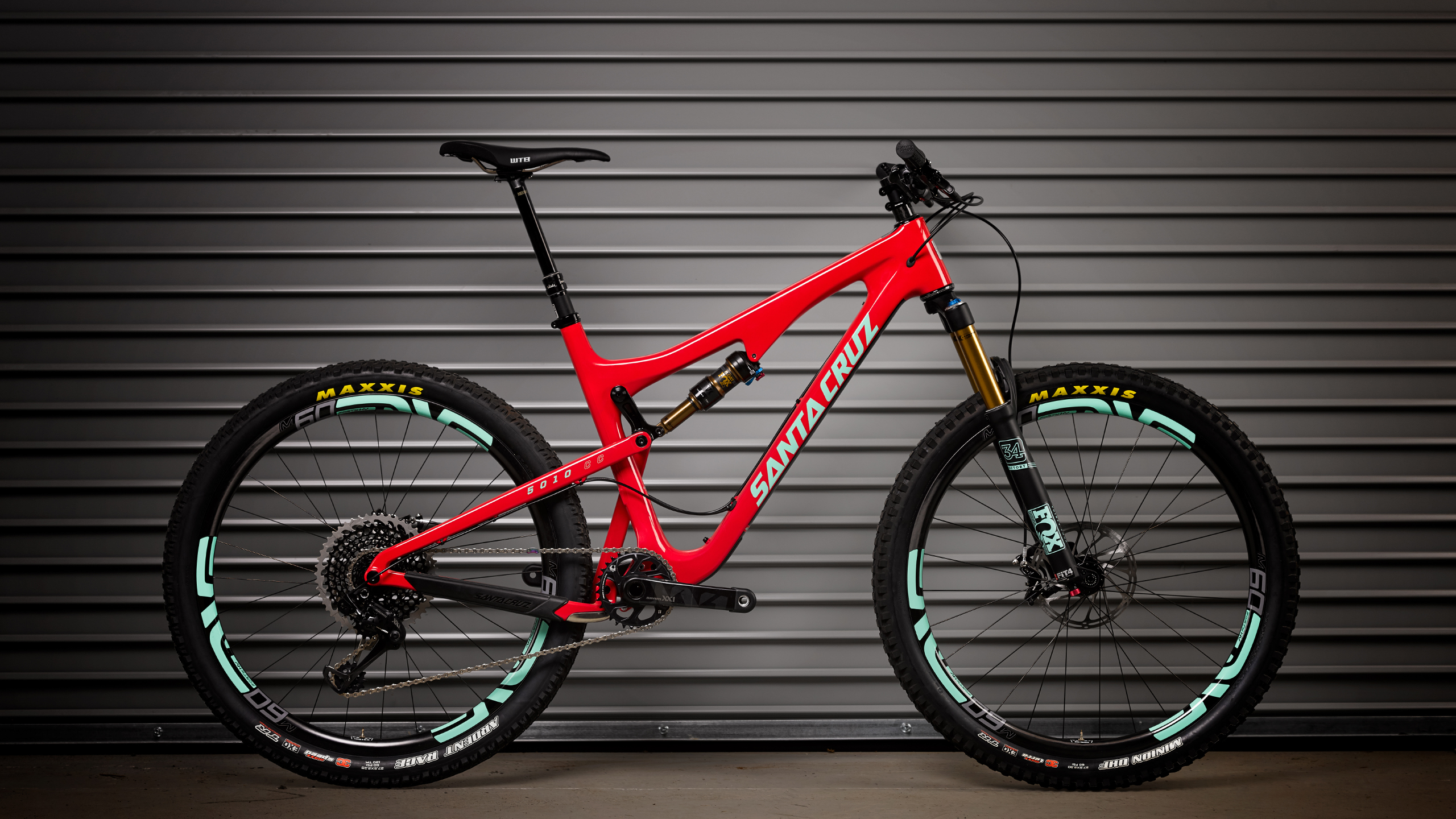 Santa Cruz Bike Red- WallpaperUse