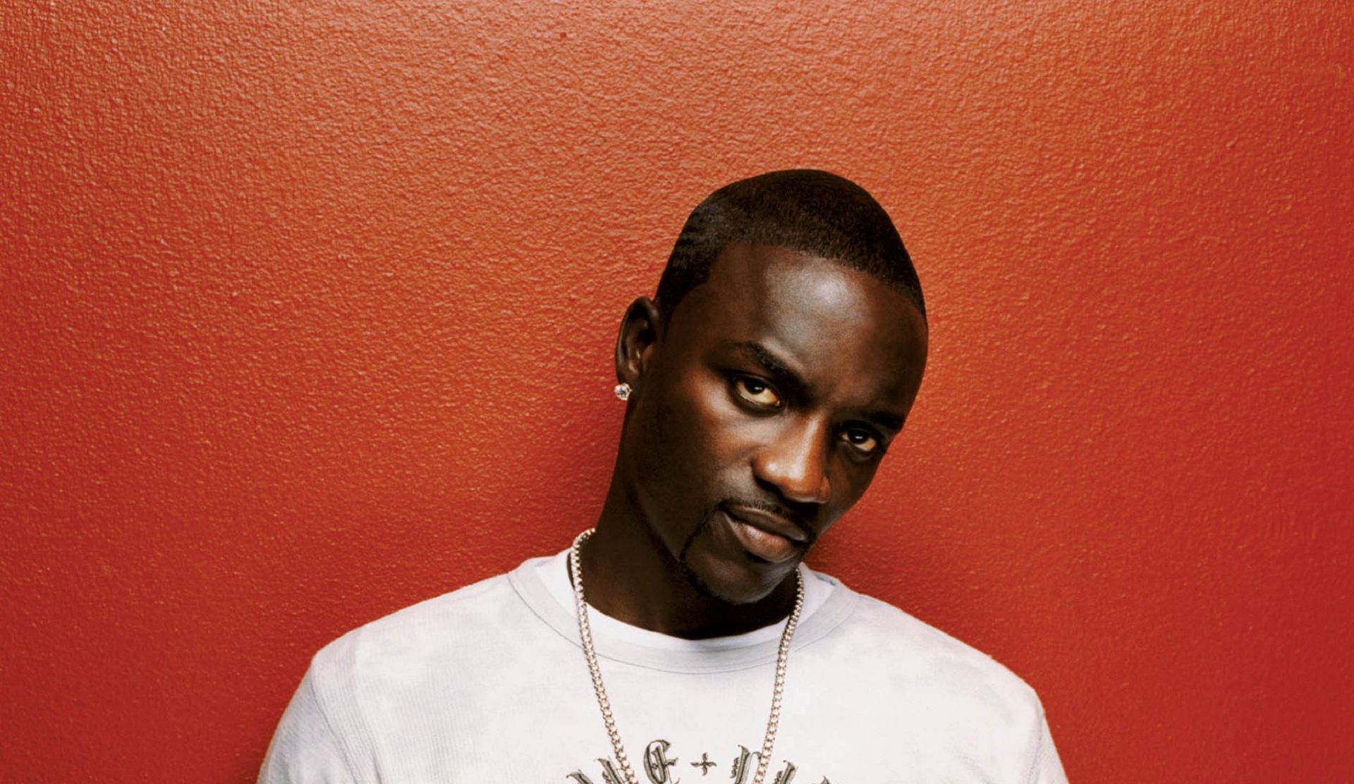 Akon- WallpaperUse