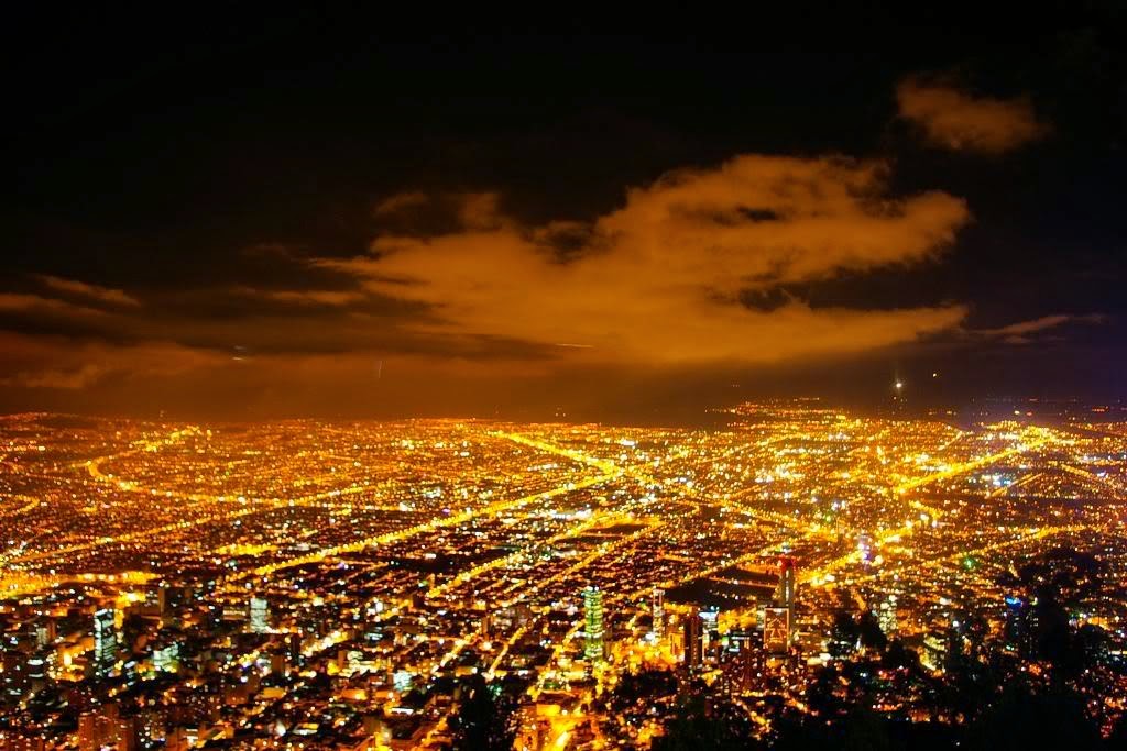 Monserrate- WallpaperUse