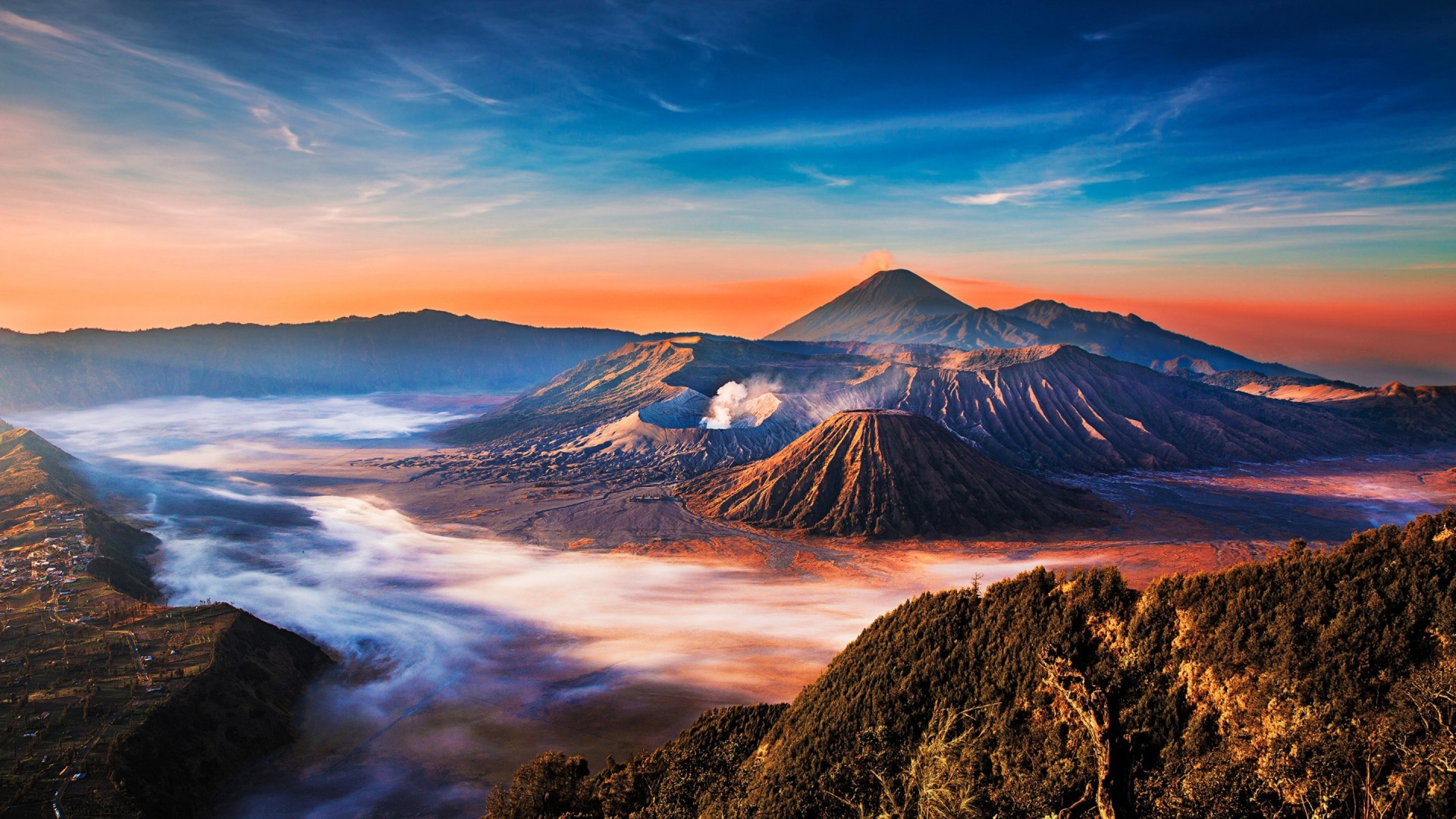 Bromo Tengger Semeru National Park- WallpaperUse