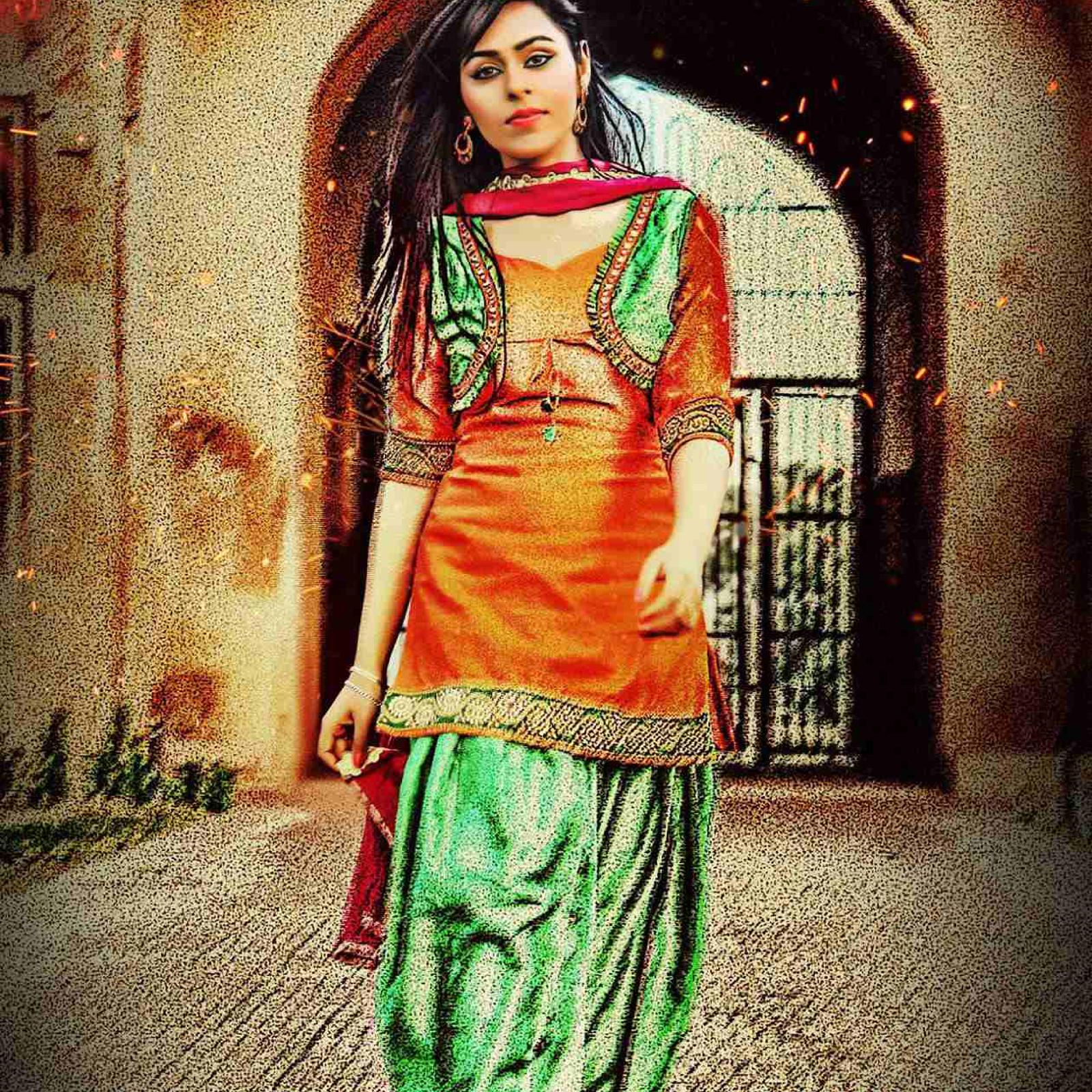 Punjabi Jatti In Suit