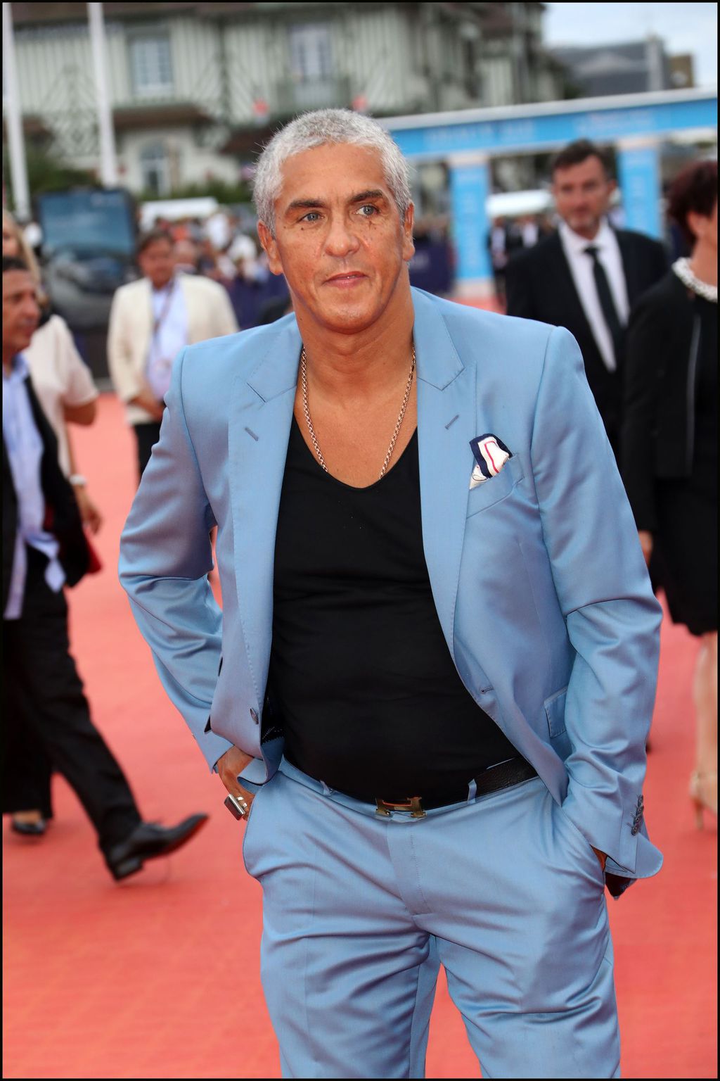 samy wallpaper,passen,roter teppich,teppich,premiere,oberbekleidung ...