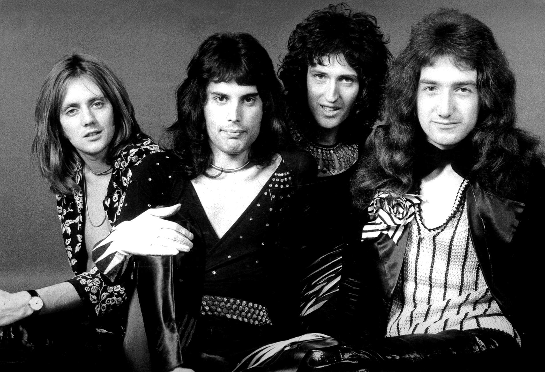 Queen Band- WallpaperUse