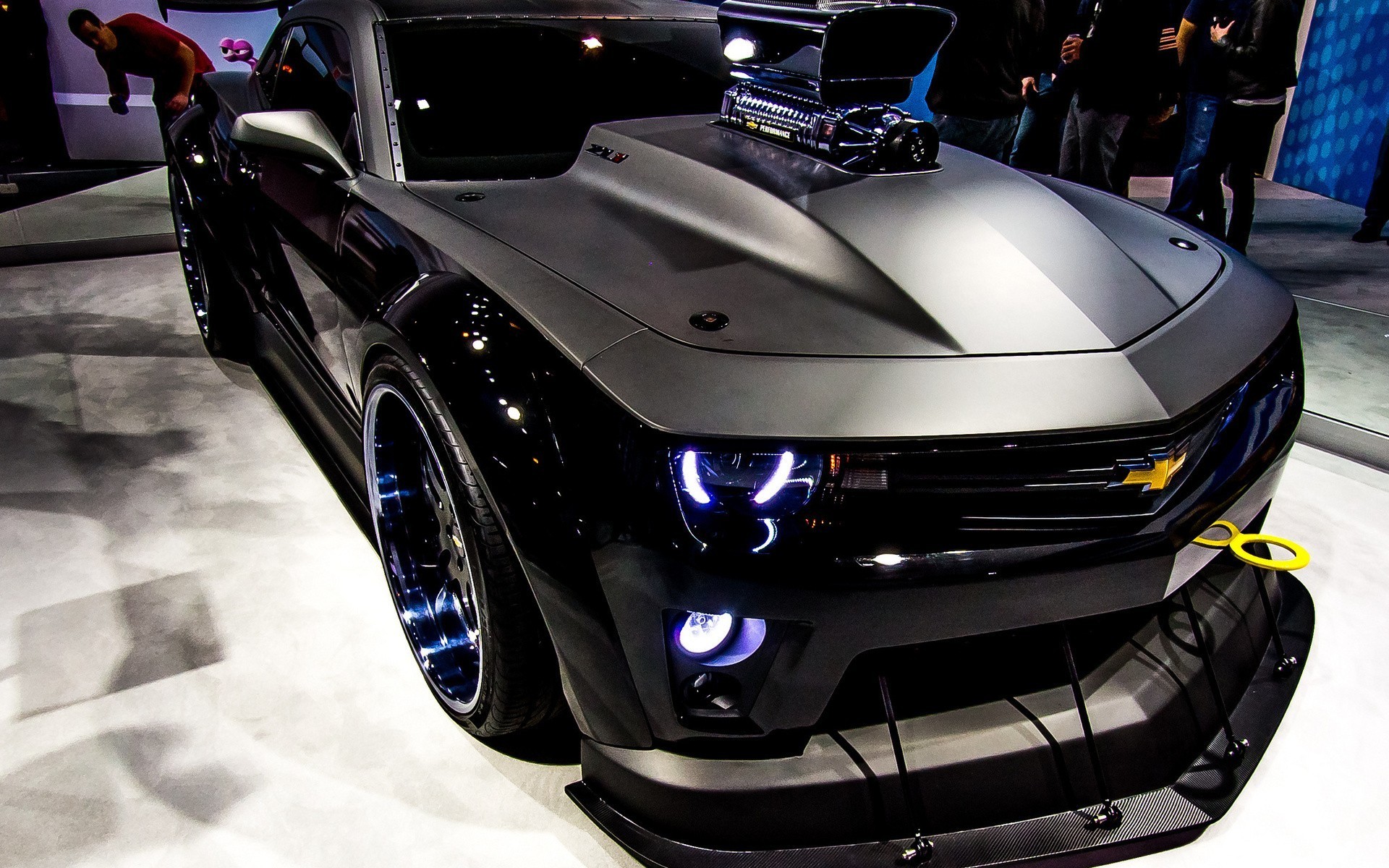 Fast Cool Cars- WallpaperUse