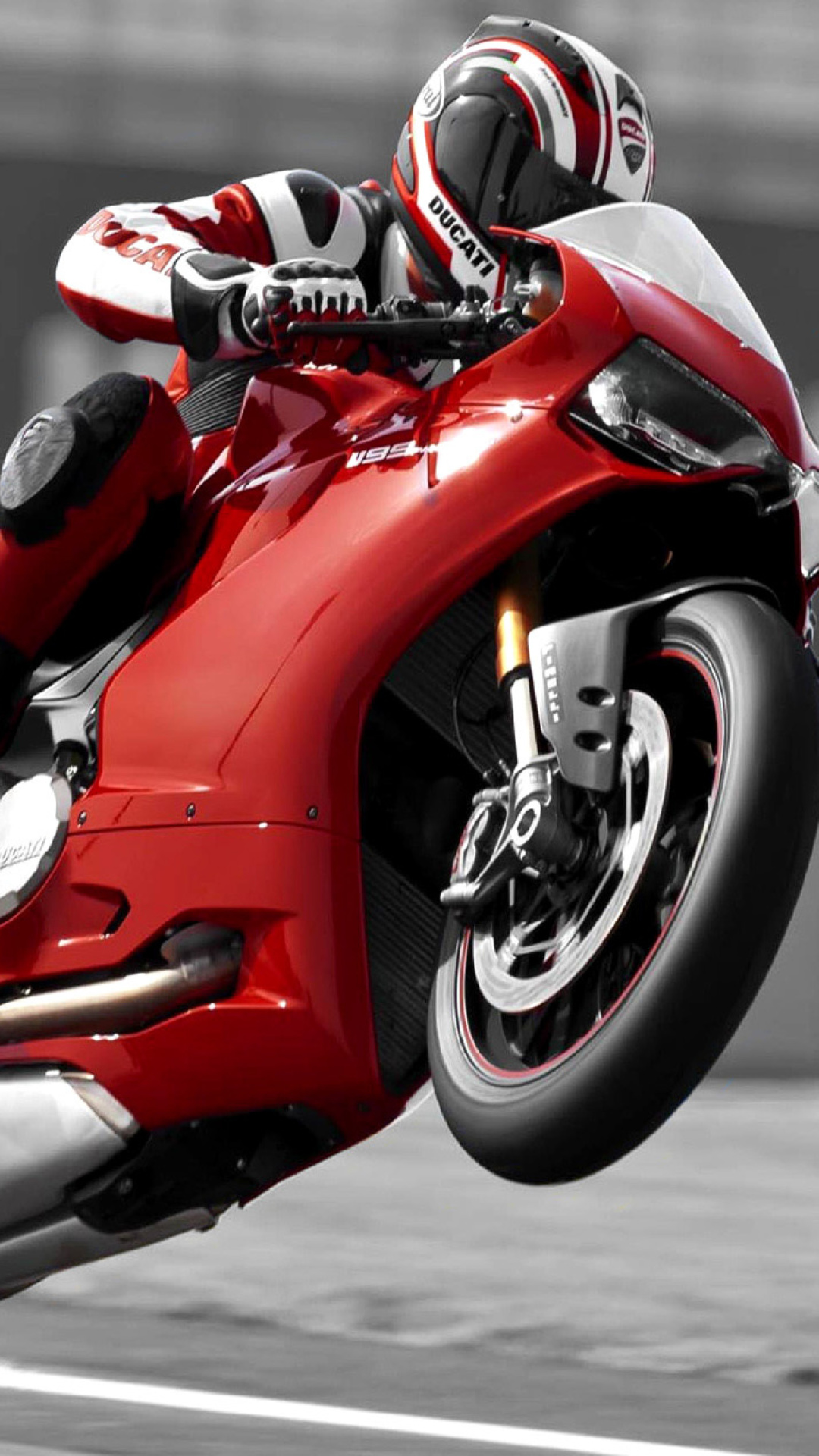 Ducati 1199 Panigale Wheelie- WallpaperUse