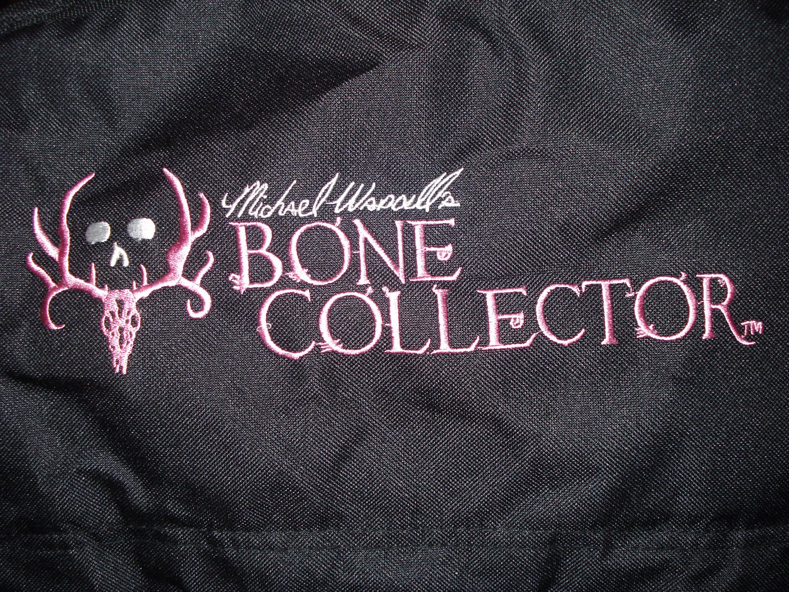 Bone Collector Michael Waddell- WallpaperUse