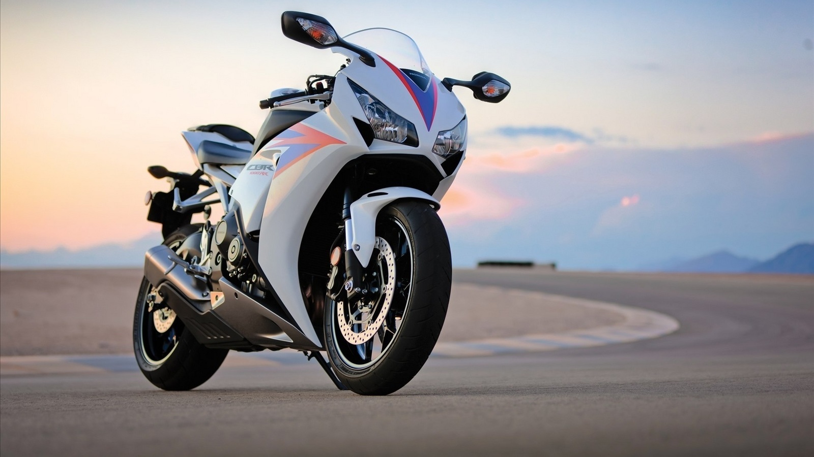 Bikes Photos For Editing- WallpaperUse